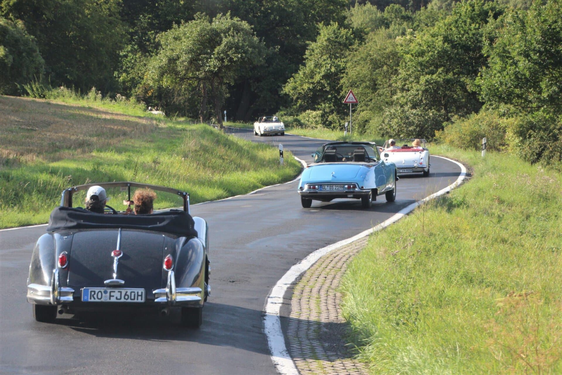 Elegantes Deutsche Oldtimer Reisen Bild